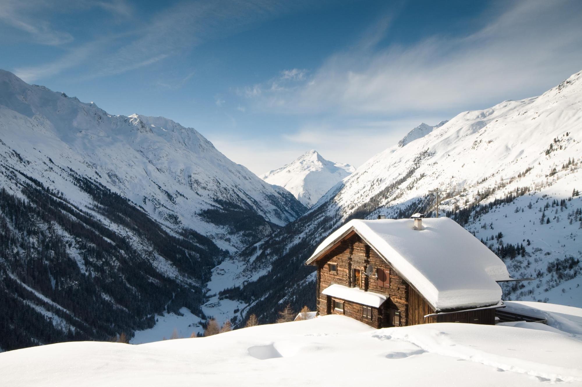 Transform Your Apartment into a European Alpine Cabin with Cozy Decor ...